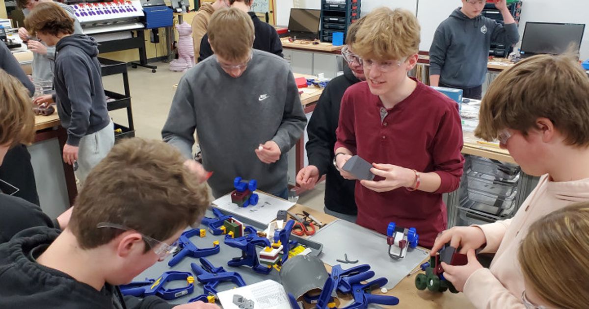 Fab Labs Give Kids First-Hand Experience with Manufacturing Technology ...