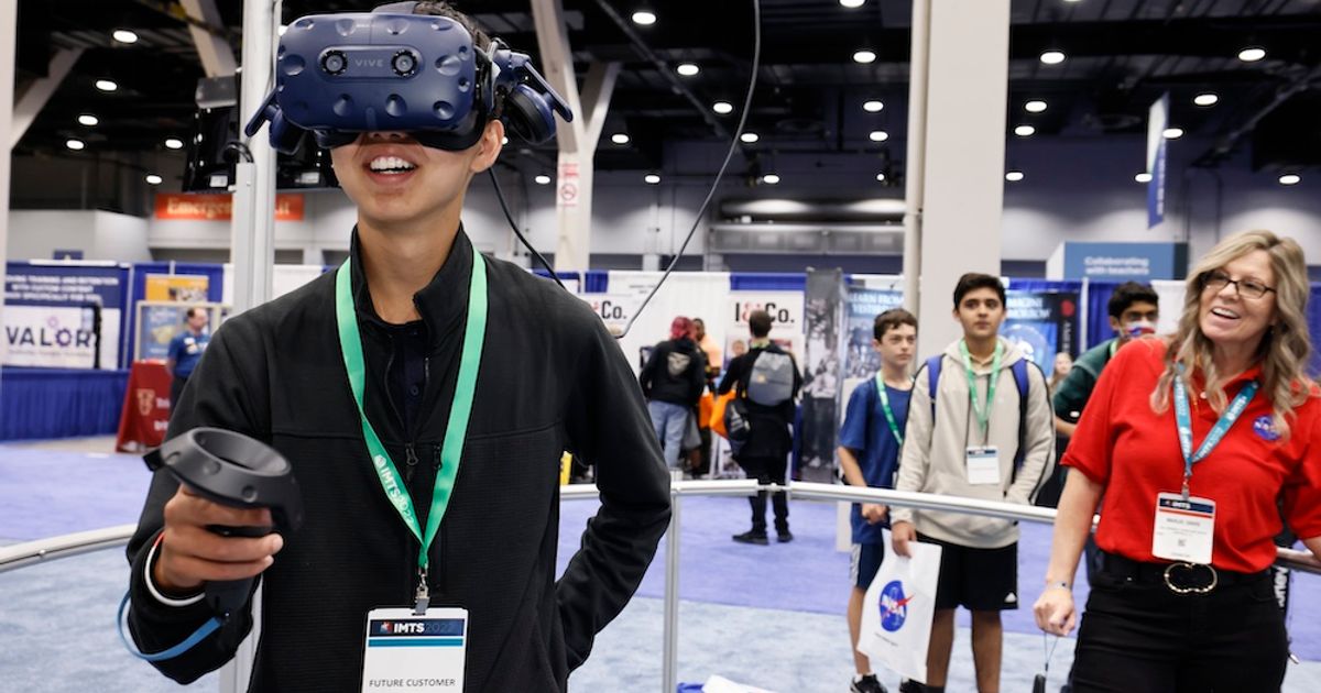 Inspire the Future at the Smartforce Student Summit at IMTS 2024 | IMTS ...